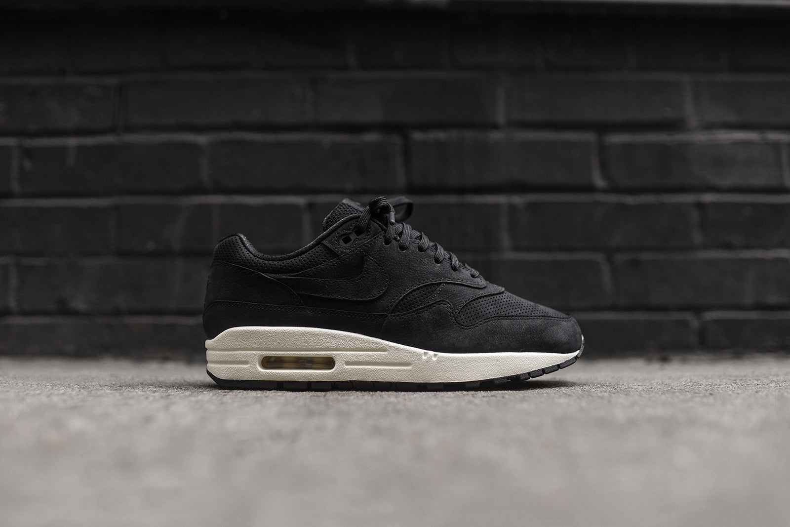 Nike WMNS Air Max Pinnacle Pack – Kith Canada