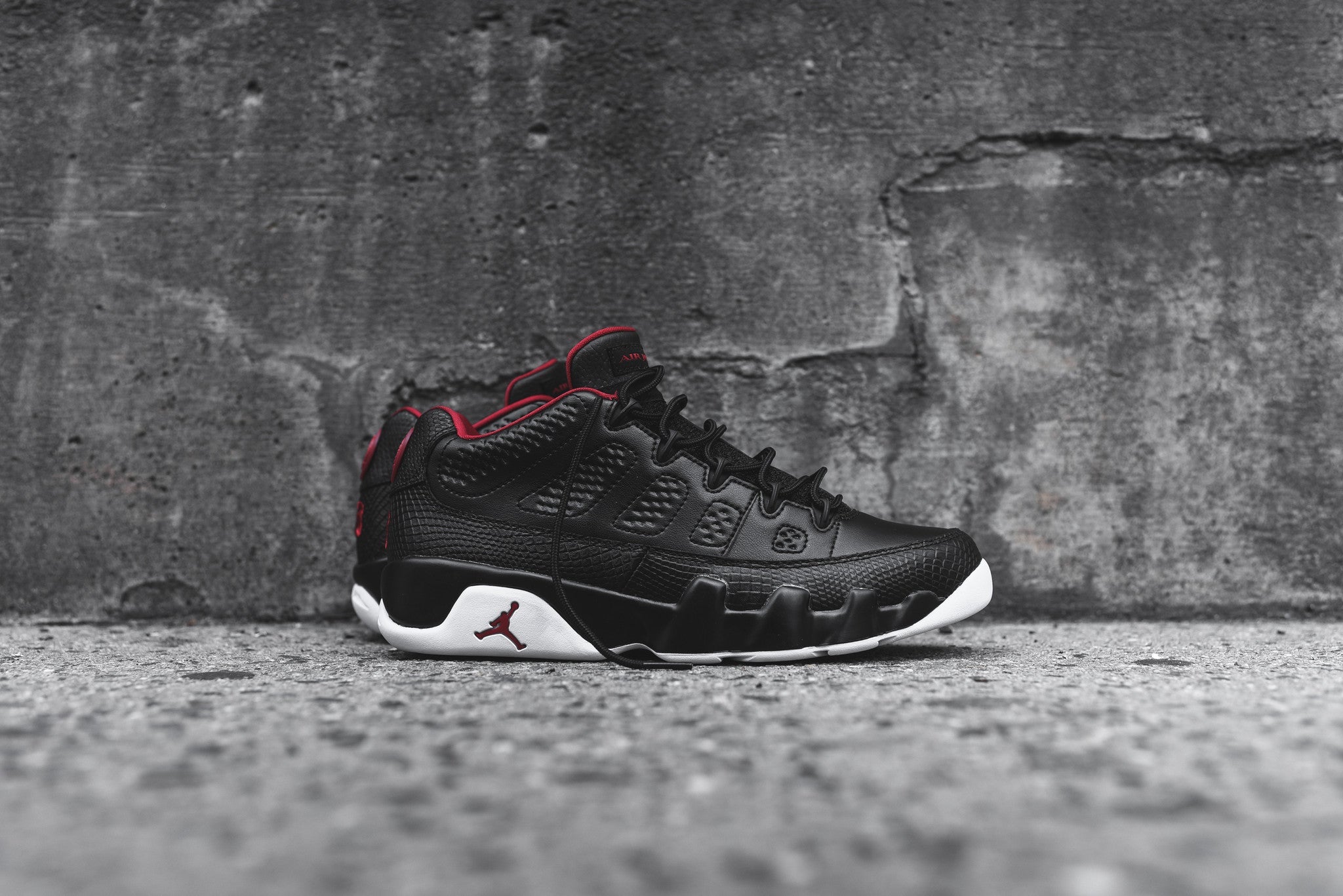 Nike Air Jordan IX Retro Low - Black / Gym Red – Kith Canada
